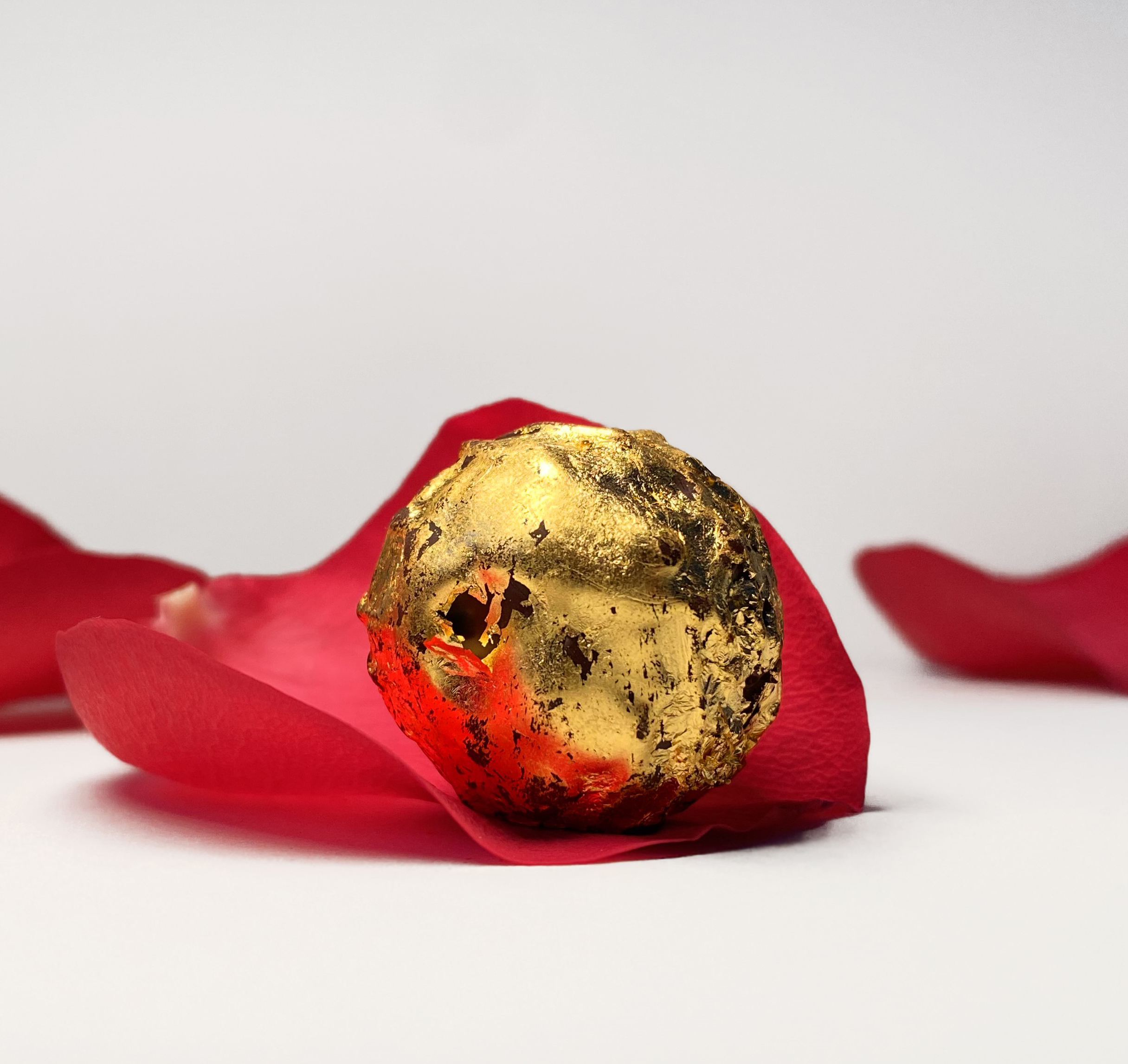 Gold Gifts, Gold Home Accessories, Gold Leaf Supplies - Delafee