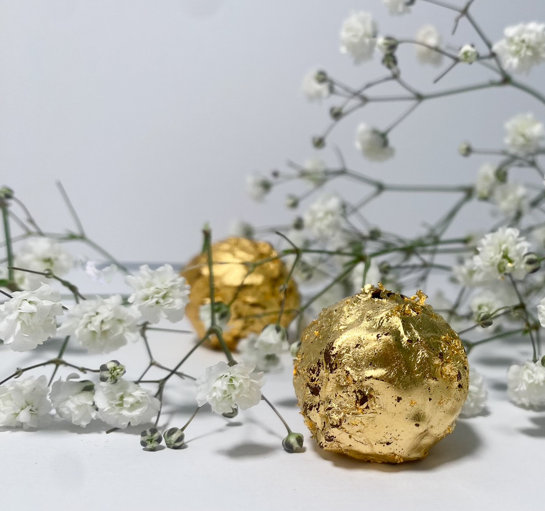 Gold Gifts, Gold Home Accessories, Gold Leaf Supplies - Delafee